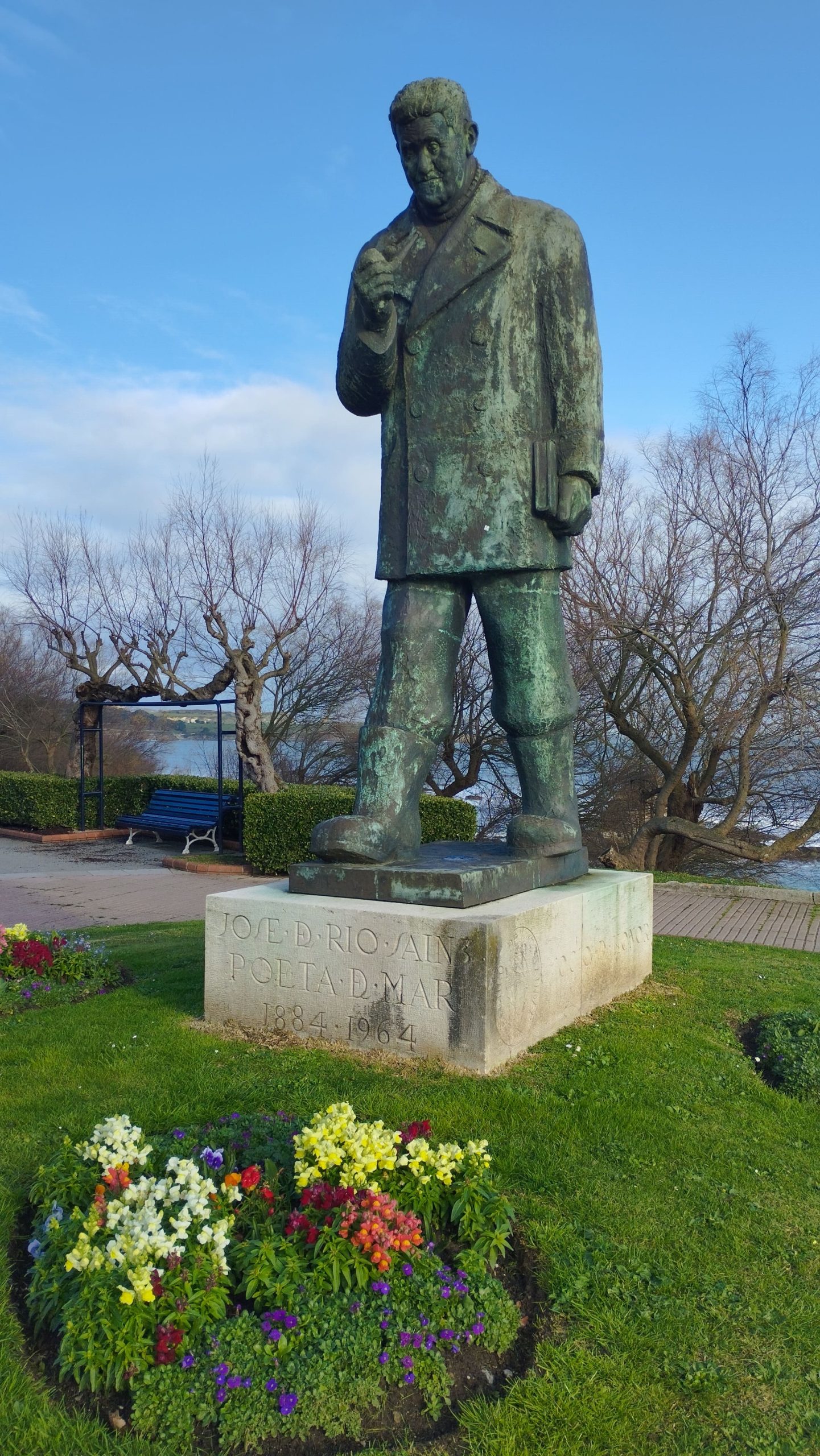 Monumento a José del Río Sainz "Pick" - Santander que hacer 2025